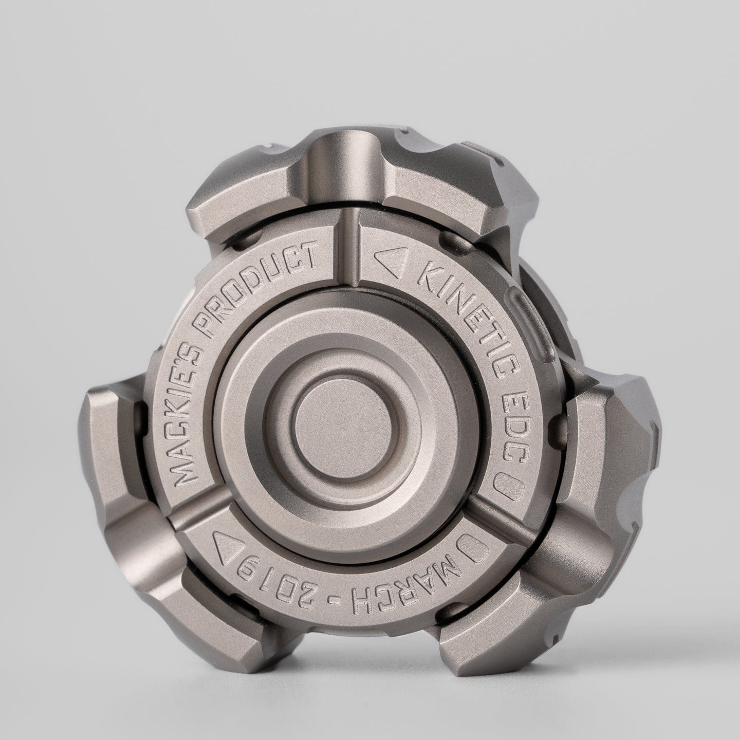 Mackie, Core, Fidget Spinner